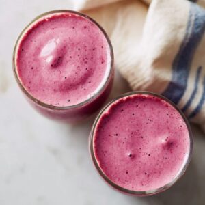Healthy Yogurt Berry Smoothie - Boost Energy in 5 Minutes